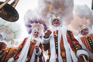 Ontdek de mooiste carnavals van België | NMBS